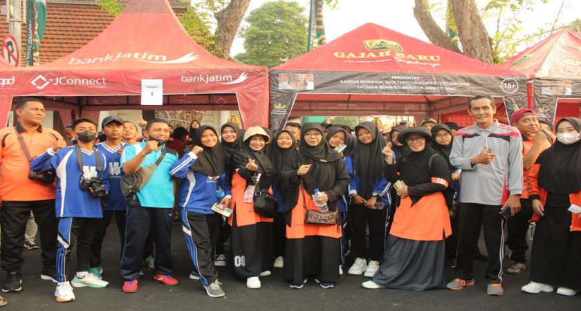 Jalan Santai Dalam Rangka Memperingati Hari Santri Nasional 2023 | MA Negeri Sampang